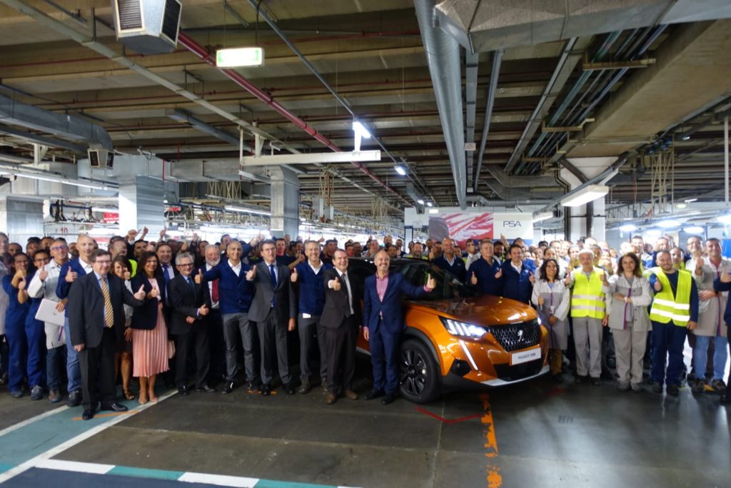 Vigo empieza a fabricar el Peugeot 2008 - Vigo al minuto